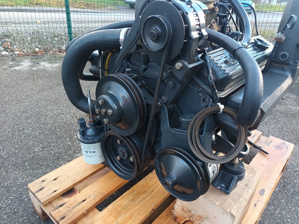 moteur OMC COBRA v8 5.0l 245cv