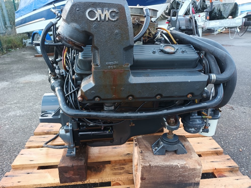 moteur OMC COBRA v8 5.0l 245cv