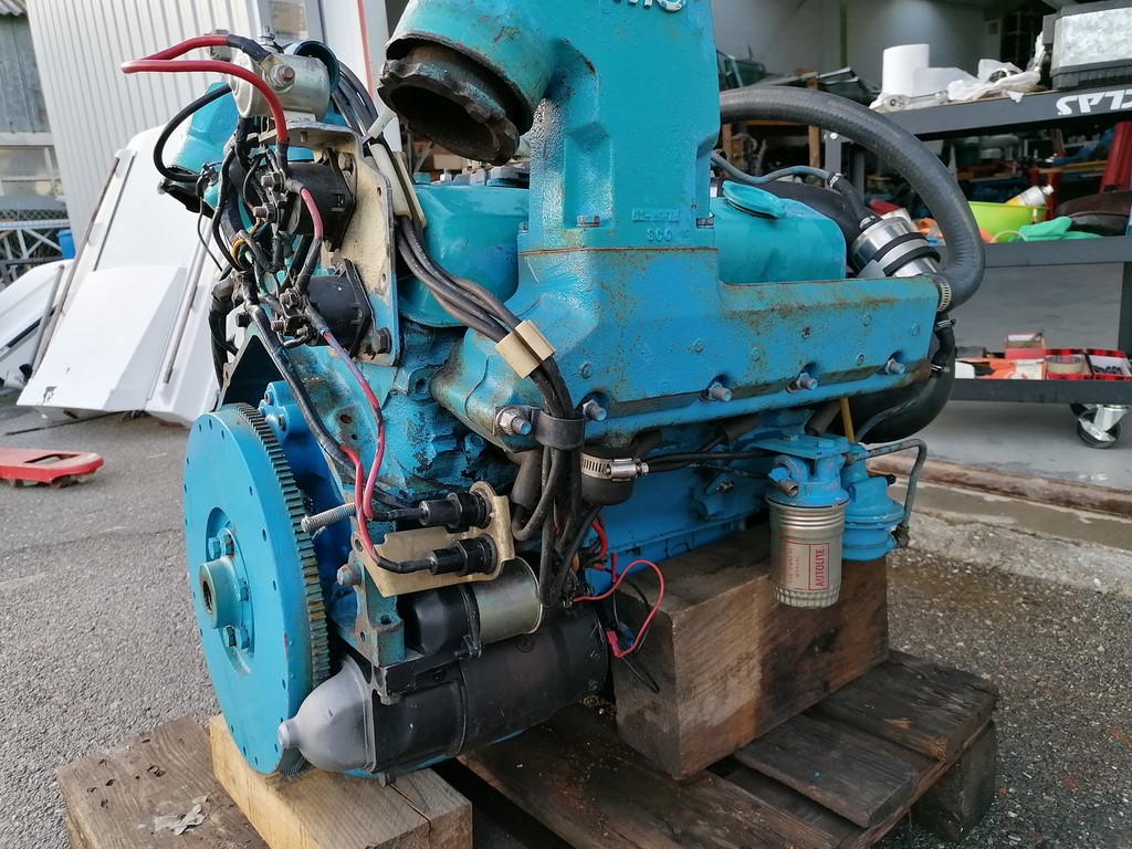 moteur OMC V8 5.0 230cv